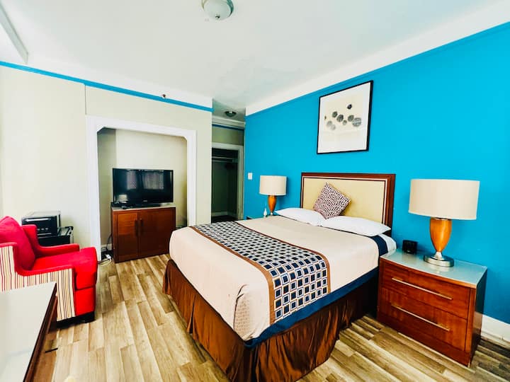 Premium Room,queen Bed, Private Bathroom,free Wifi - San Francisco, CA