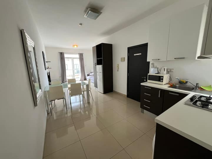 St.julians 2 Bedroom Apartment - マルタ