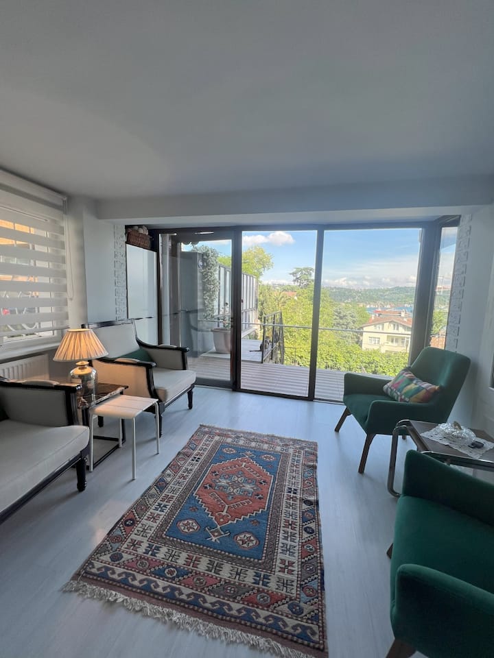 Ground-floor Apt With Terrace Access In Emirgan - Riva