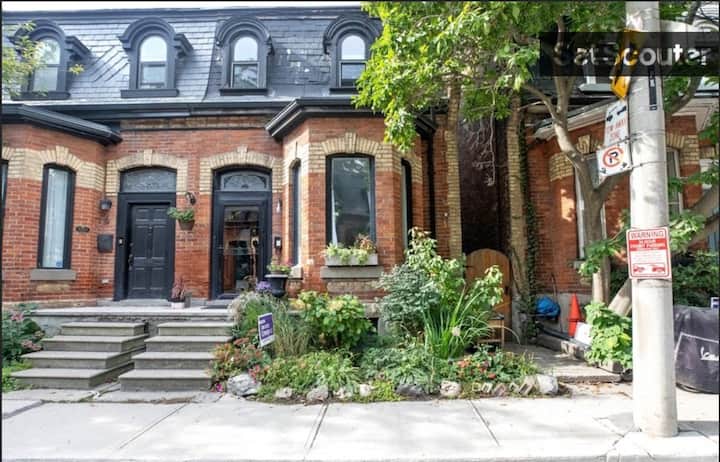 Historic Row House - Toronto