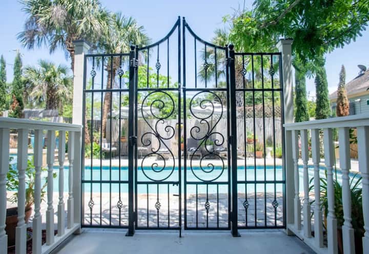 Spanish Consulate Pool Cabana - Pensacola, FL