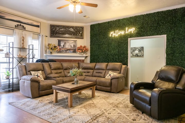 Mullins Loop - College Station, TX