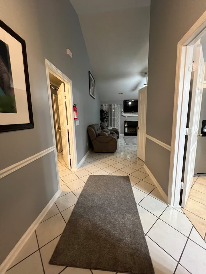 Home In Greensboro - Greensboro, NC