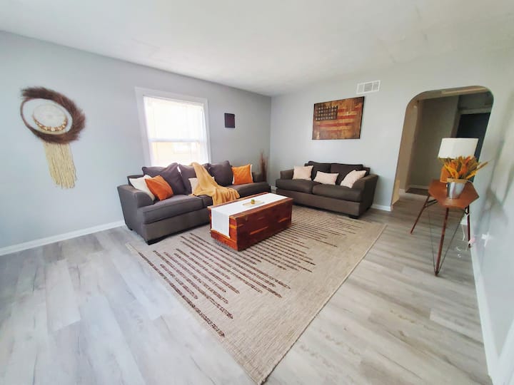No Cleaning Fee Cozy K-bed Home@central Louisville - Louisville, KY