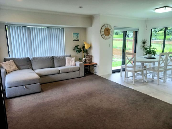 Country Type Setting In Tauranga - Tauranga