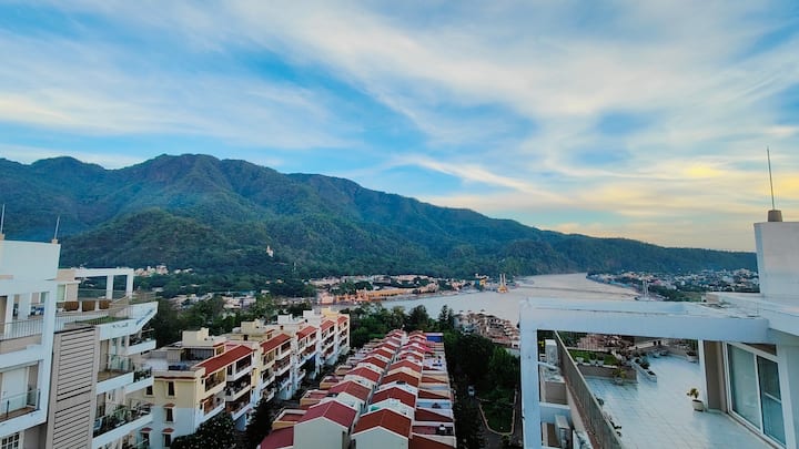 Riverscape Luxury Penthouse By Itvara - Rishikesh