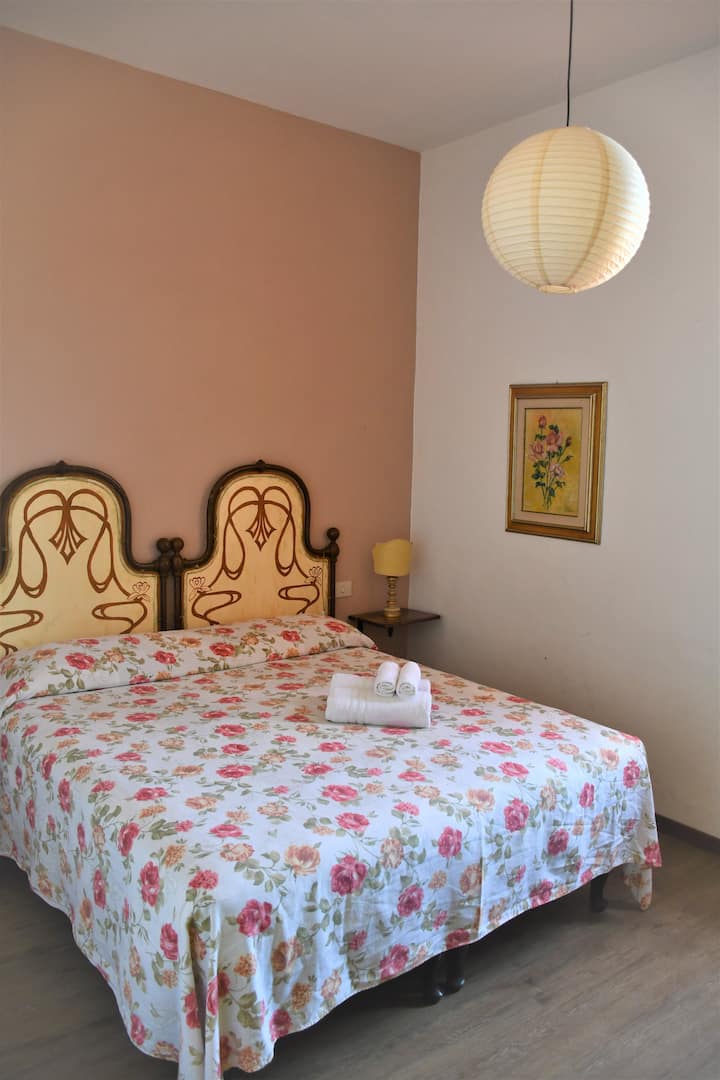 Double Salle De Bain Privée Externe Au Centre - Siena