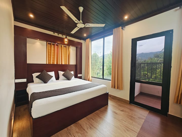 Amazing View 4bh Villa Munnar - Munnar