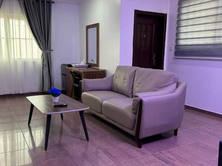 Fryburg Luxury Hotel & Apartment - Lagos