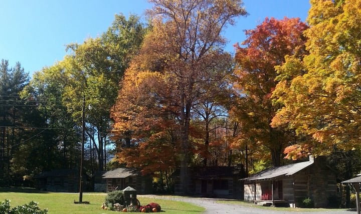 Cabin 10 At Pioneer Village 2bd - Maggie Valley, NC