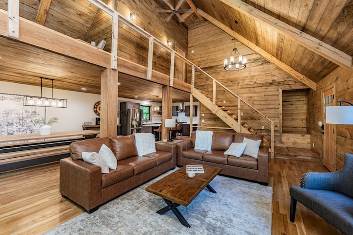 Cozy Lake Cabin - United States