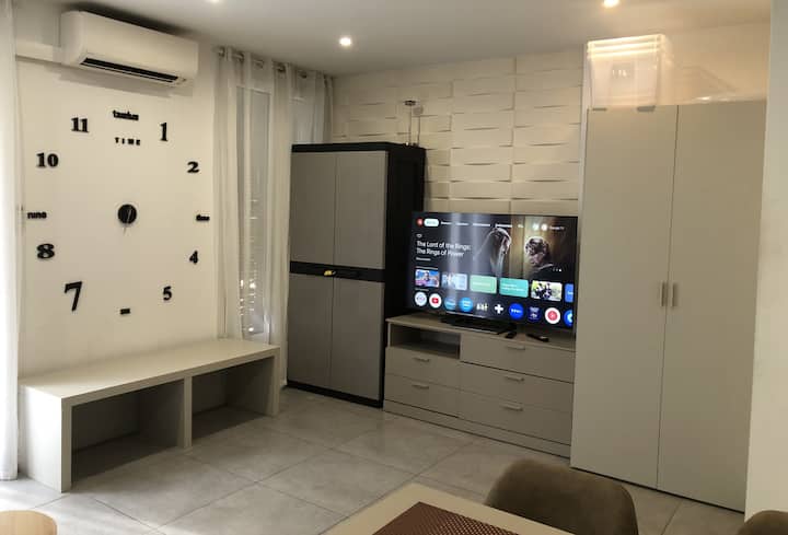 Next To The Beach 2-bedroom Apt! - Niza