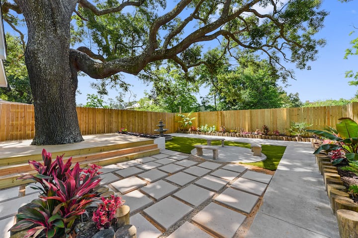 The Sands & Slots Retreat. - Biloxi, MS