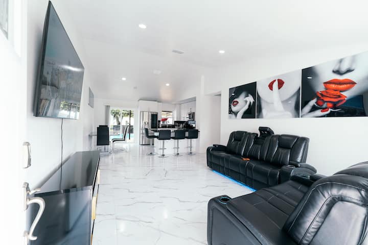 Family Fun House! - Orlando International Airport (MCO)