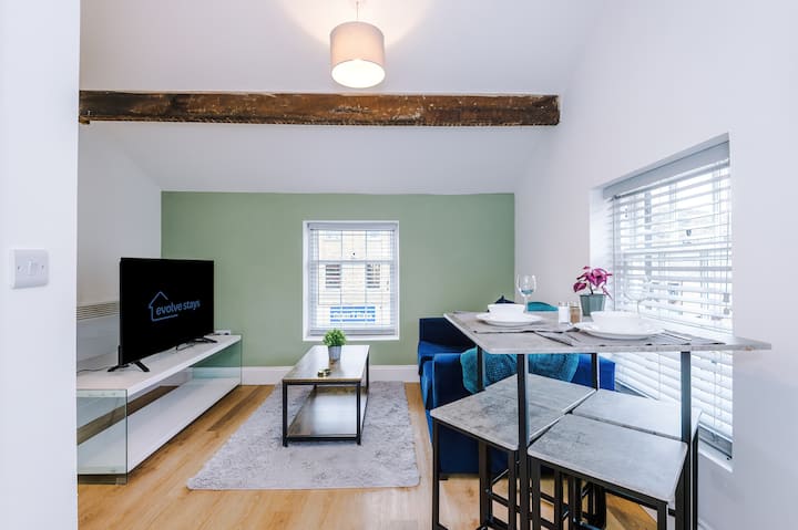 Stunning Duplex Apartment, Central, Sleeps 4 - Ilkley