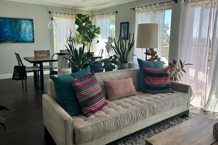 Share A 2 Bedroom Townhouse In Marin! (2bd+2bath) - Novato, CA