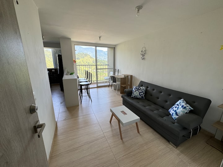 Sabaneta 2bd Apt! Stunning Views And Parking! - Sabaneta