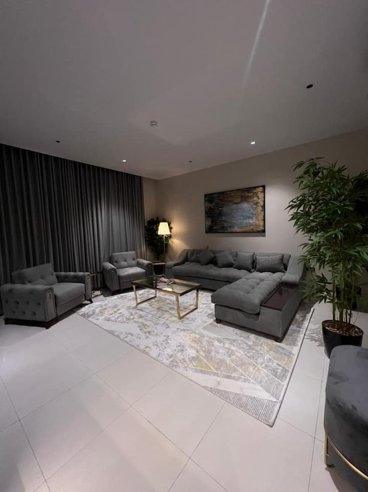 شقه قرطبه صاله و غرفة - Riyadh