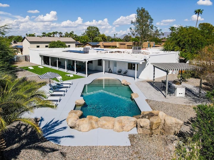 Sprawling Home:heated Pool,pickleball,games Galore - Phoenix, AZ