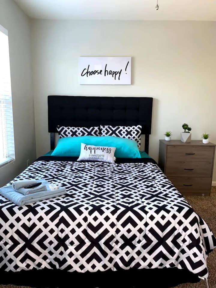 Luxury Private Bed & Bathroom In Raleigh - Wake Forest, NC