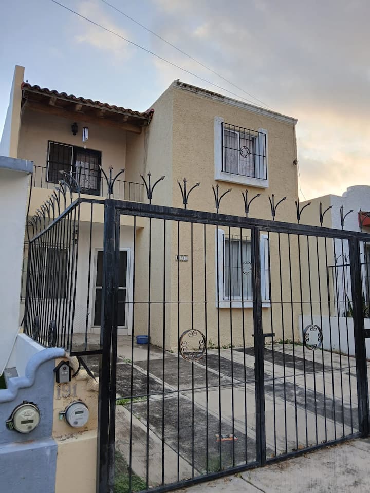 La Casa De Los Abuelos. - Colima