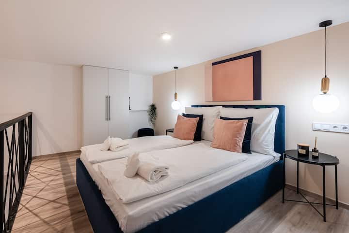 E44 - Deluxe Apartment For 4, By Bqa - 布達佩斯
