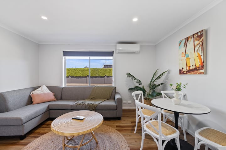 2 Bedroom Courtyard Unit - Venus Bay