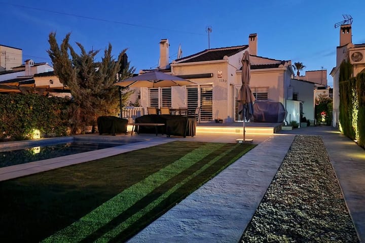 Chalet Con Piscina En La Siesta - Rojales