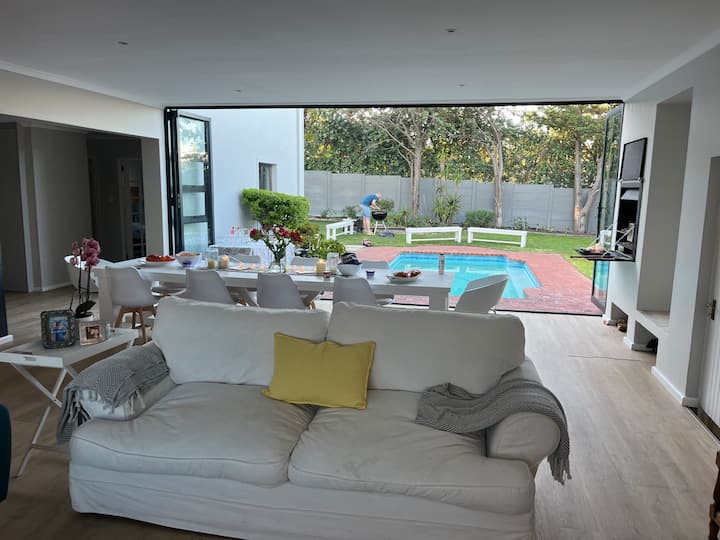 Entertainers Dream Holiday House - Le Cap