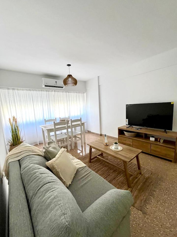 Confort En Pleno Centro De La Ciudad! - La Plata, Argentina