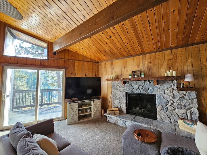 The Treehouse Hideaway - Lake Arrowhead, CA