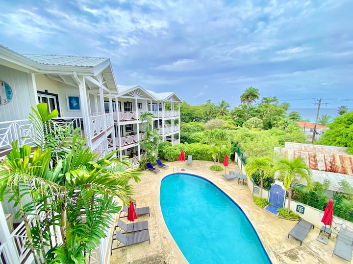 Lantana 4, Spacious 4-bed Condo W/ Two Pools - Barbados