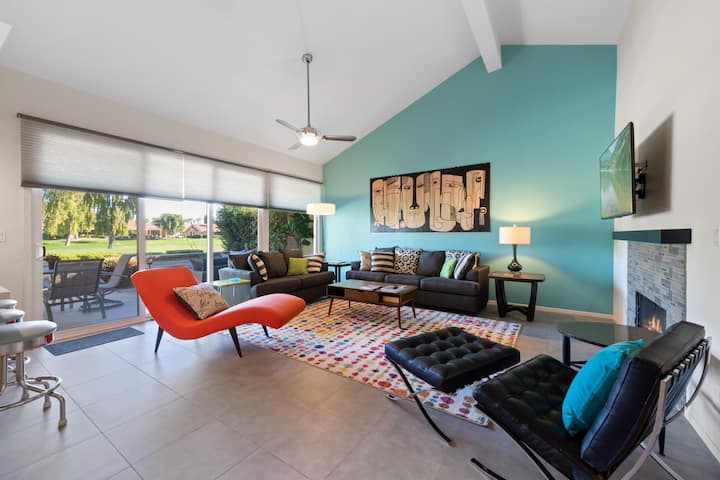 Luxury 2 Bdrm + 2 Dens In The Desert - Palm Desert, CA