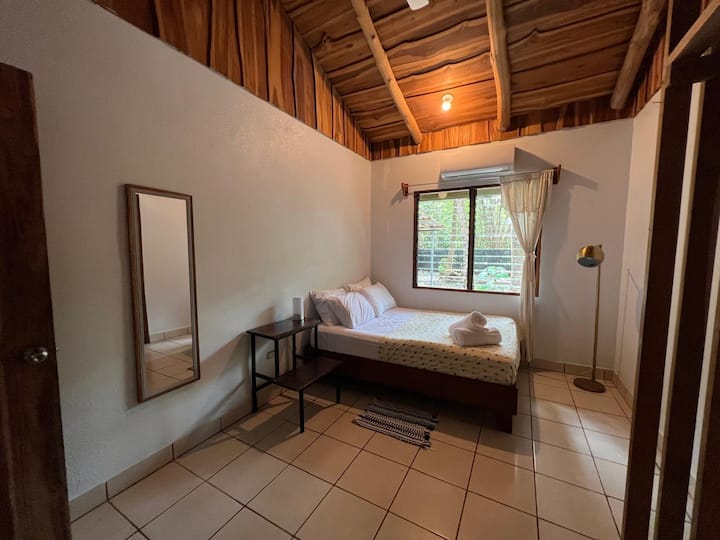 Papaya Hostel - Mango Room - Nosara