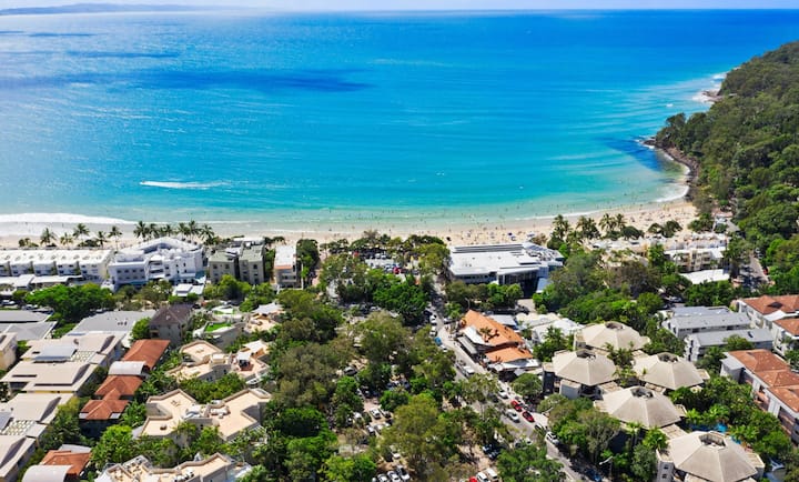 Opulent Emerald In Hastings St - Noosa Heads