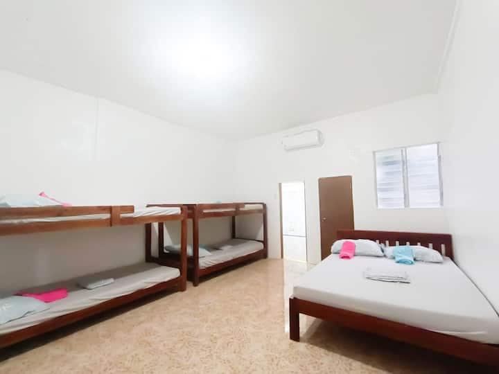 10pax Mactan Airport Guesthouse - Lapu-Lapu City