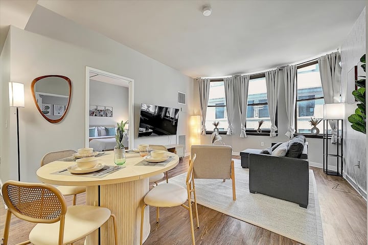 Rittenhouse Square 2br | Cozy Japandi Style | 502 - Camden, NJ