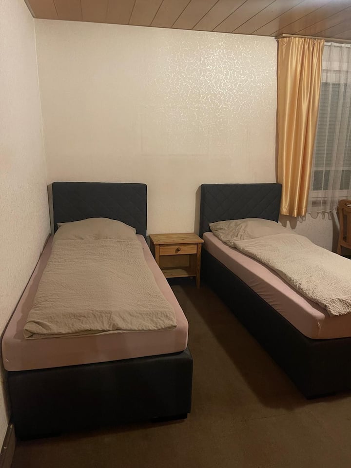 2bettzimmer In Hotel Weibertreu - Heilbronn