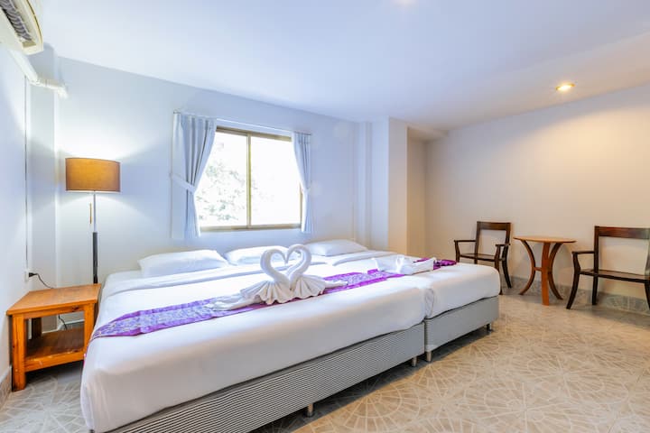 Triple Bed (With Balcony) - 華欣