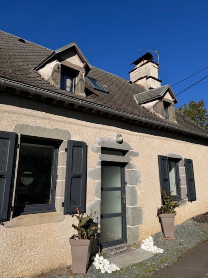 Maison Auvergnate 3 Chambres - Mauriac
