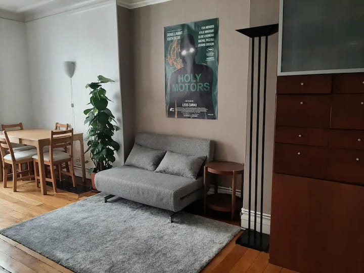 Appartement 3 Pièces Près De Montmartre - Paris