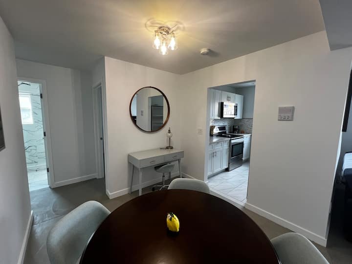 Modern 1br Apt Near Nyc - Weehawken, NJ
