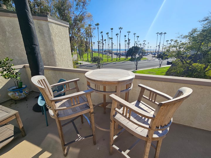 Unobstructed View Oceanfront Condo On The Beach - Port Hueneme, CA