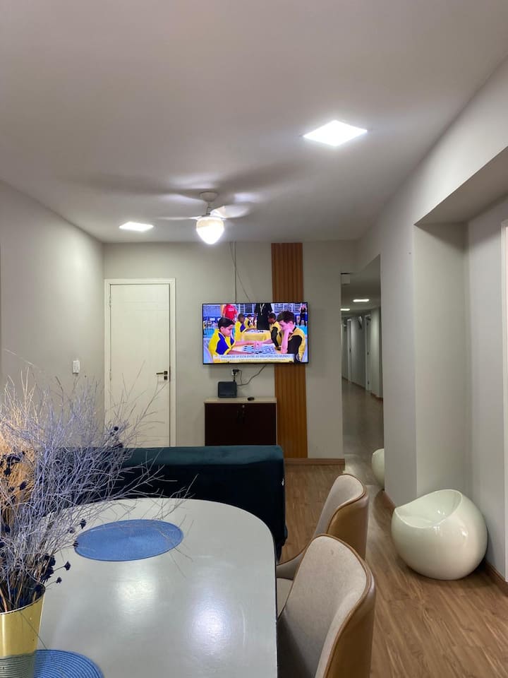 Apart Grande 5 Quartos, Até 10 Pessoas, Lado Metro - São Paulo