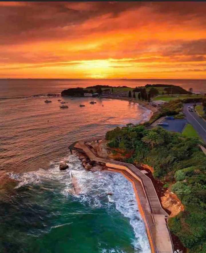 A Perfectly Located Terrigal Townhouse - Terrigal