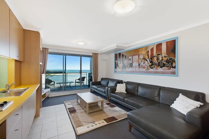 Waterfront Apartment - Tuggerah