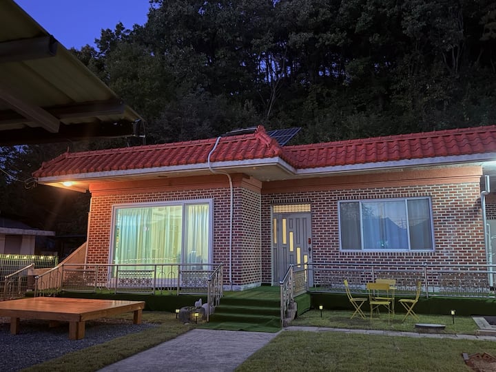 연담원
#촌캉스 #불멍 #넓은평상 #바베큐 #독채사용 #관교길5 - 용문면