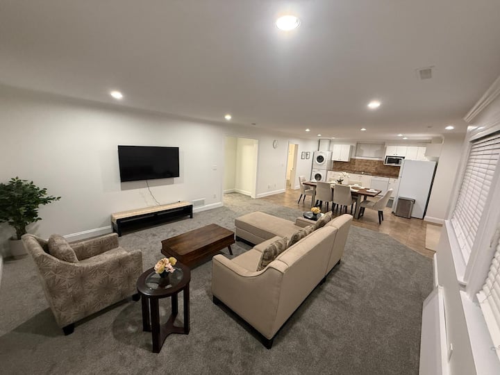 Cozy 2 Bedrooms Suite Near White Rock Beach - White Rock