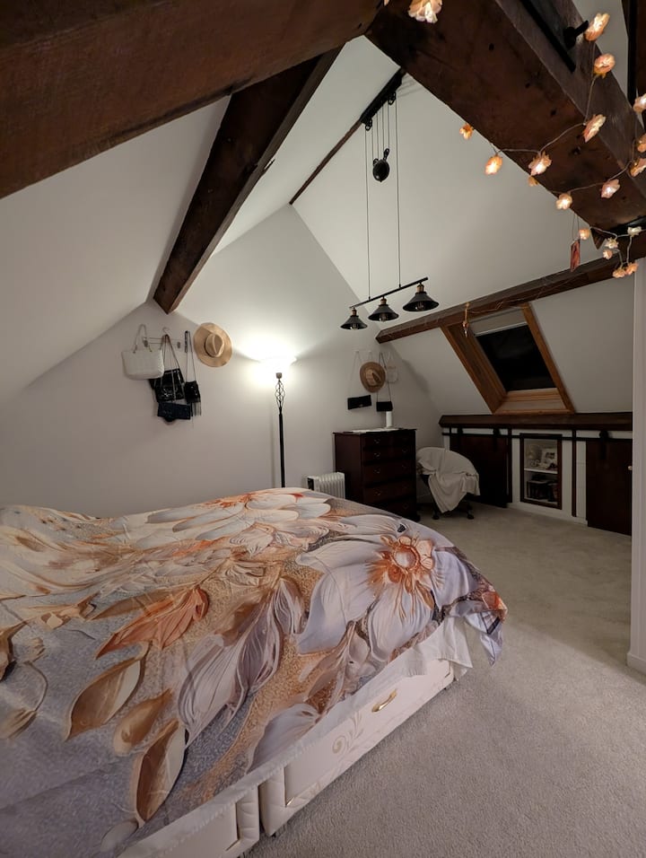 Converted 1820's Woollen Mill - Melksham