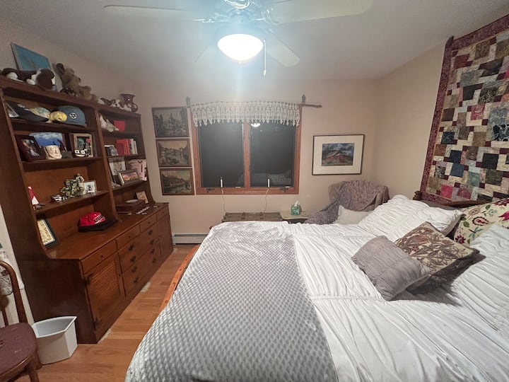 Cozy Los Alamos Room - Los Alamos, NM